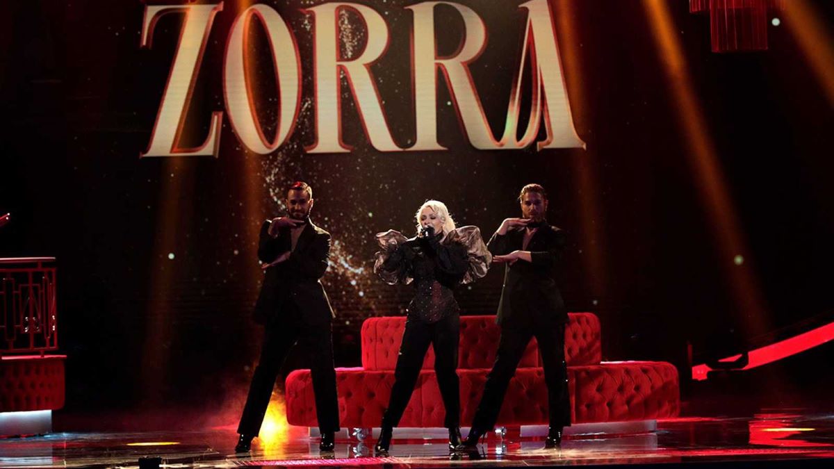 “zorra” Tanta Lucha Para Esto Aceprensa